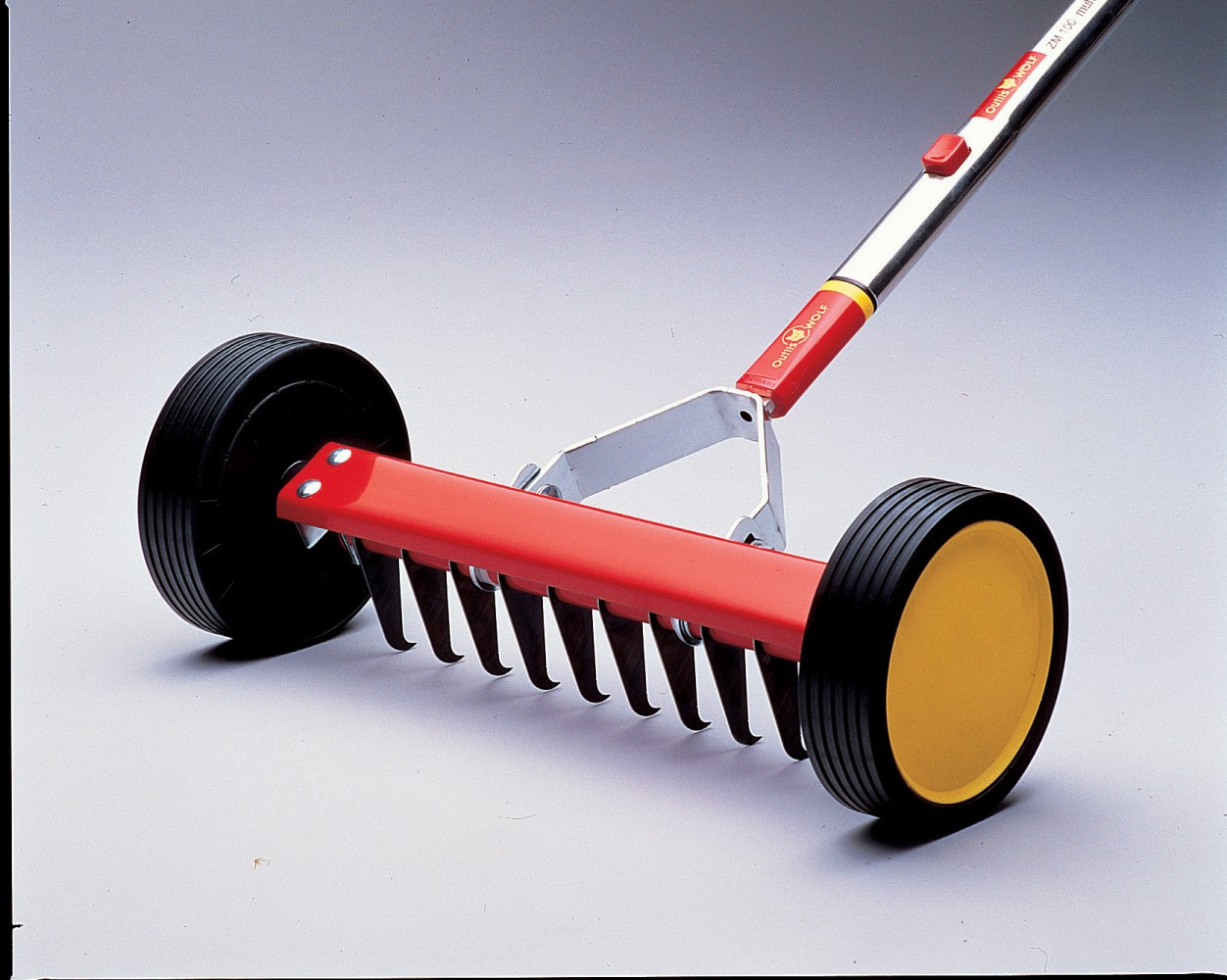 OUTILS WOLF Scarificateur à gazon OUTILS WOLF Multistar, L.170 cm