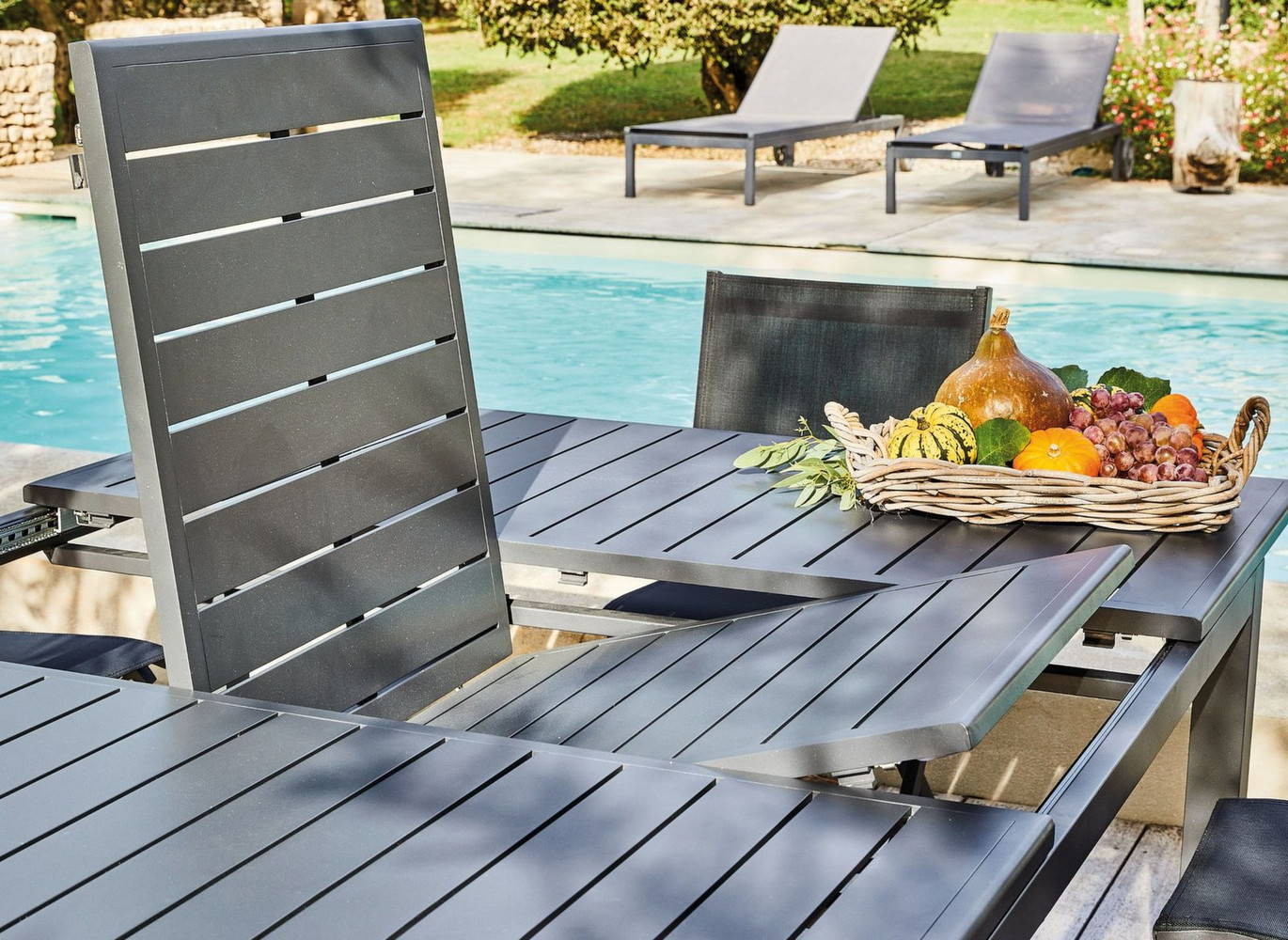 PROLOISIRS Table de jardin extensible Genes 140/200 x 140 cm - Plat...